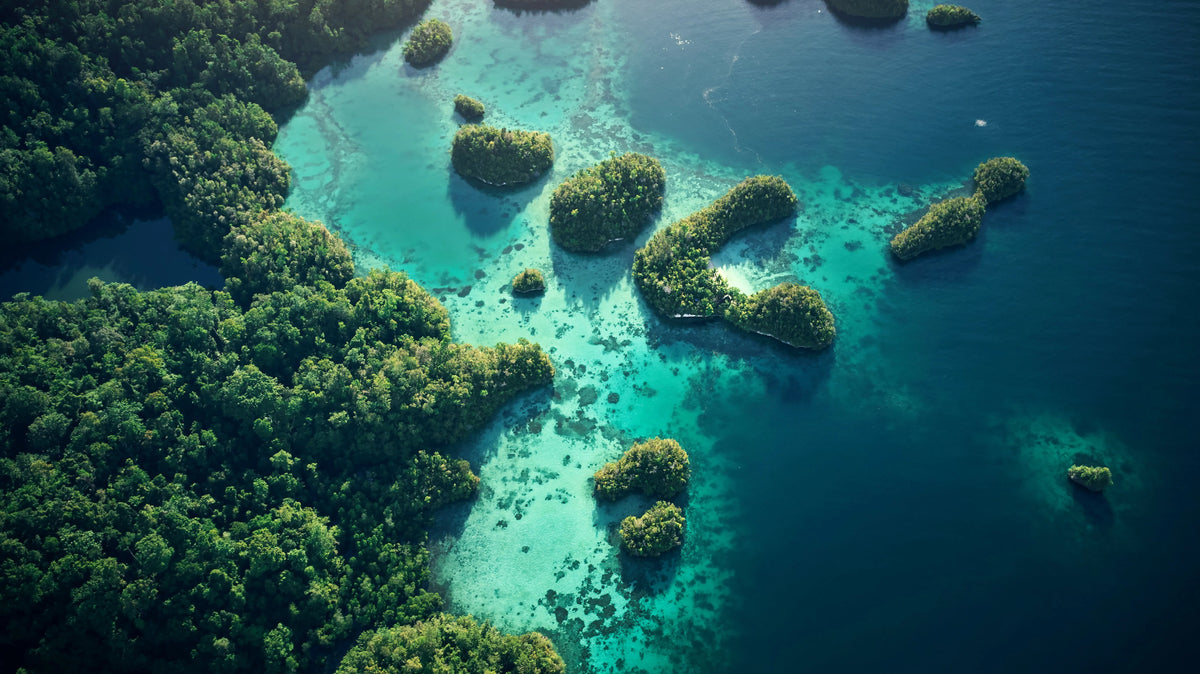 Exploring 4 of the Bluest Waters in the World – Travellty